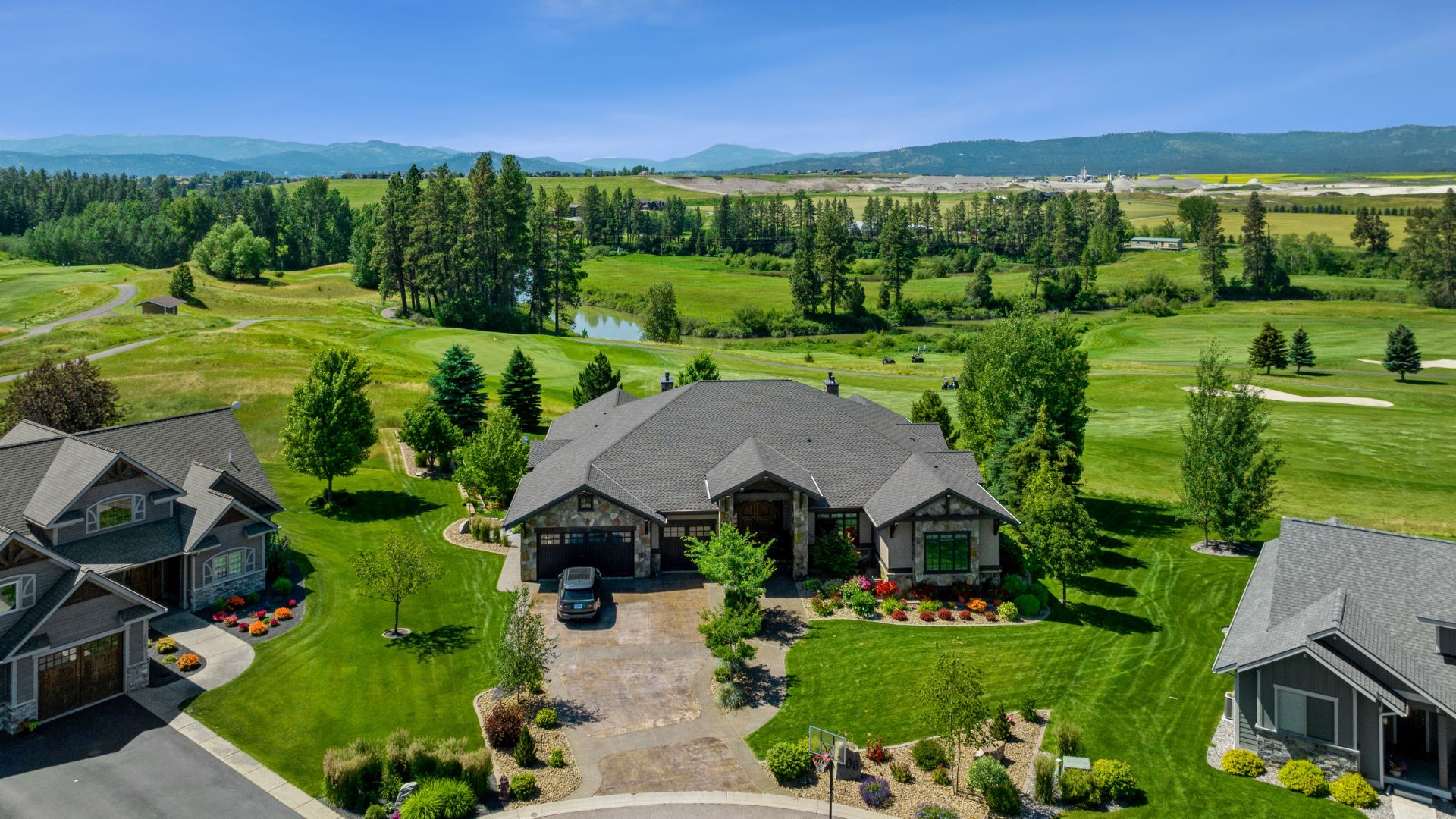 Northern Pines Golf Course Villa : Revel Real Estate